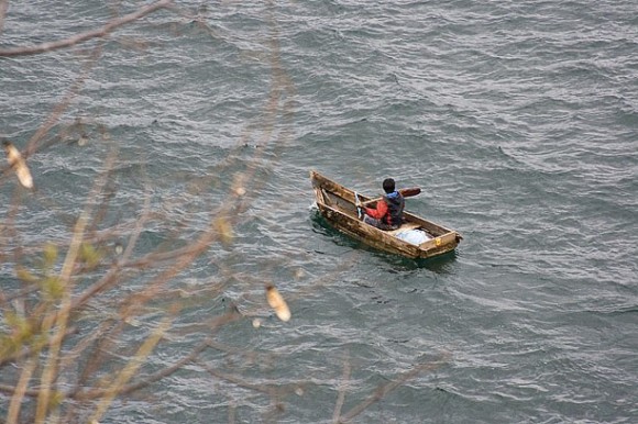Boats of Guatemala: Lake Atitlan Cayucos | Marginalia