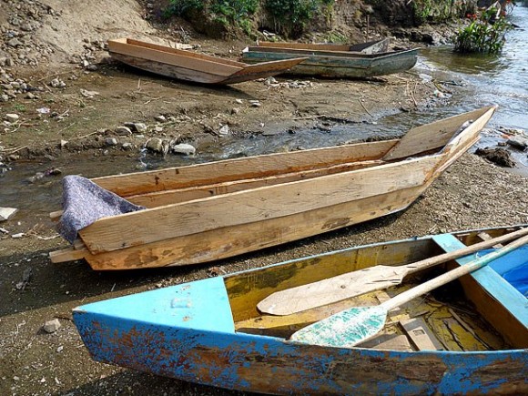 Boats of Guatemala: Lake Atitlan Cayucos | Marginalia